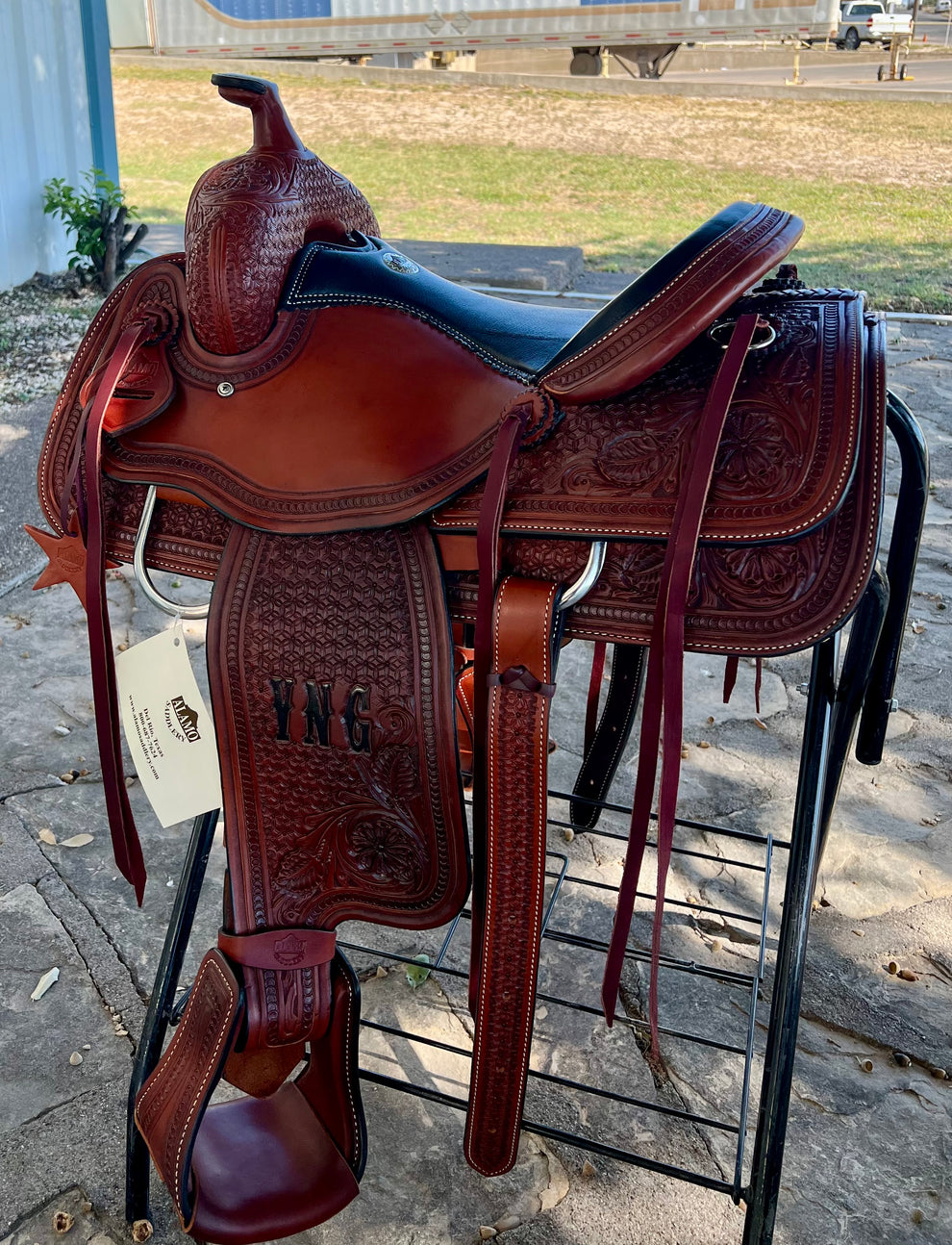7/8 Combo Tooled Trail Saddle – Alamo Saddlery