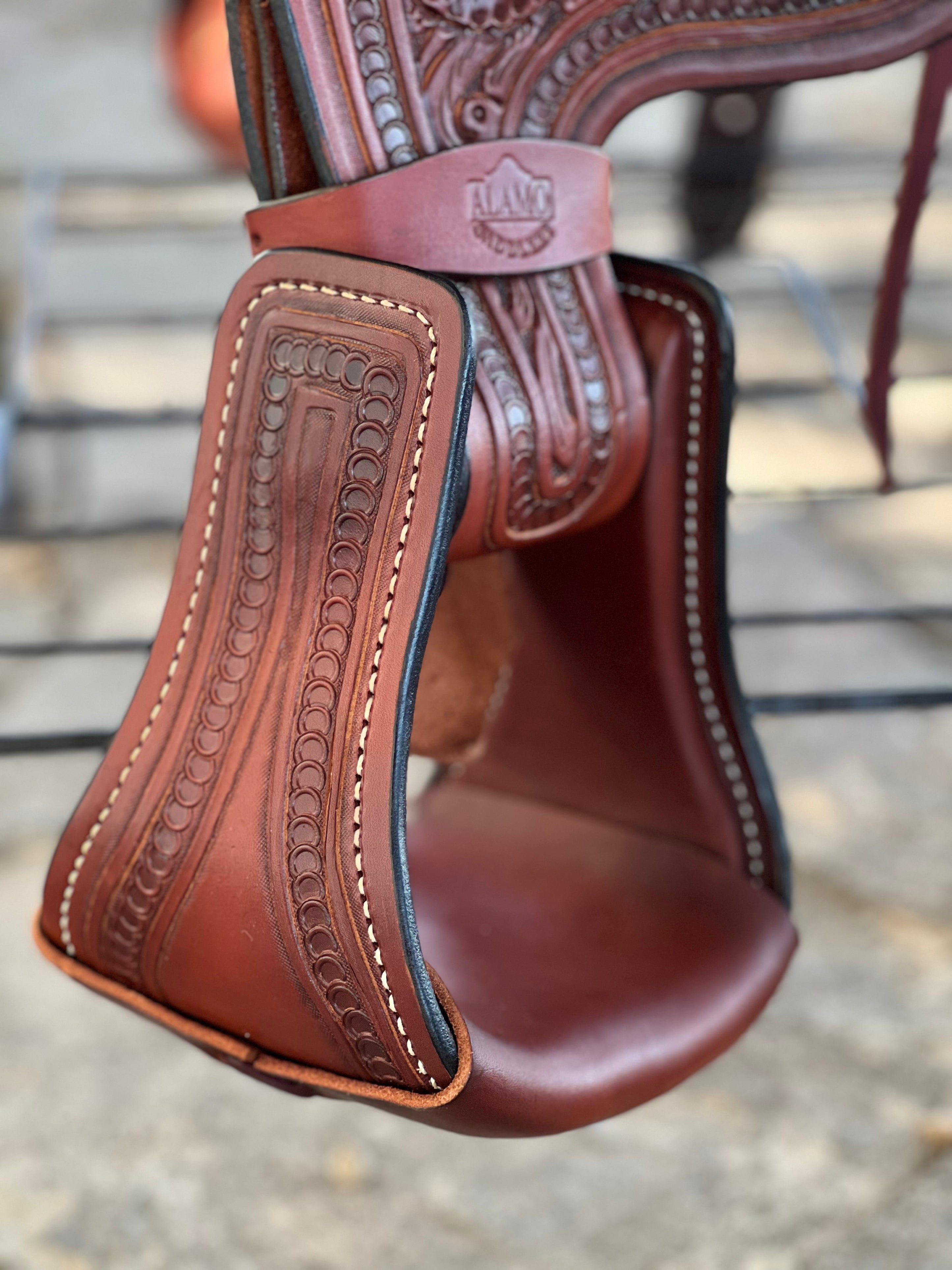 7/8 Combo Tooled Trail Saddle – Alamo Saddlery